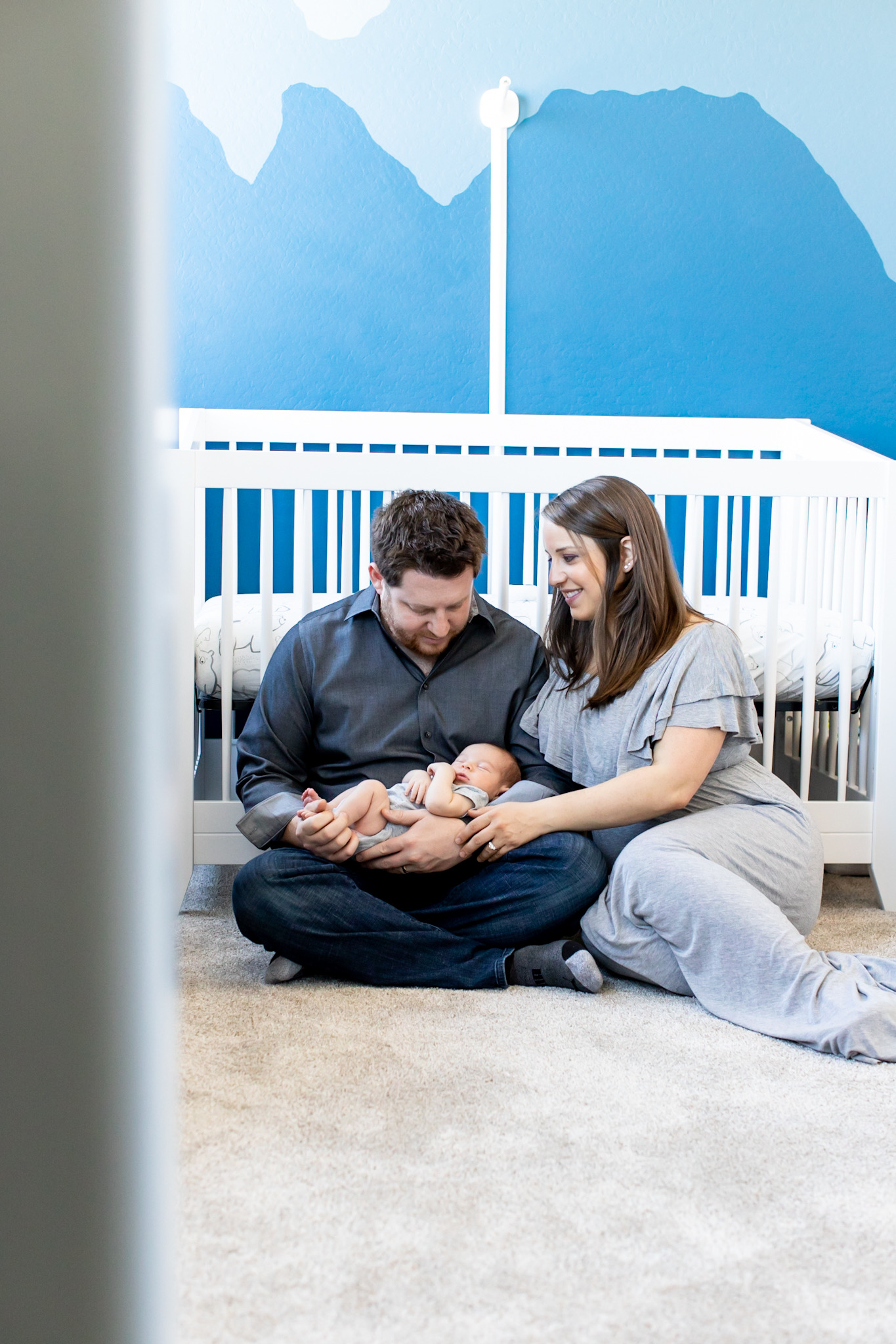 Newborn lifestyle session with baby Caleb - alisabrooksphotography.com